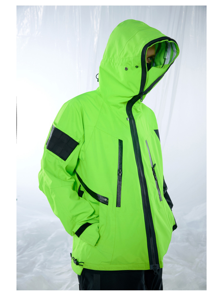 105- 2 IN 1 HARD SHELL WATERPROOF JACKET